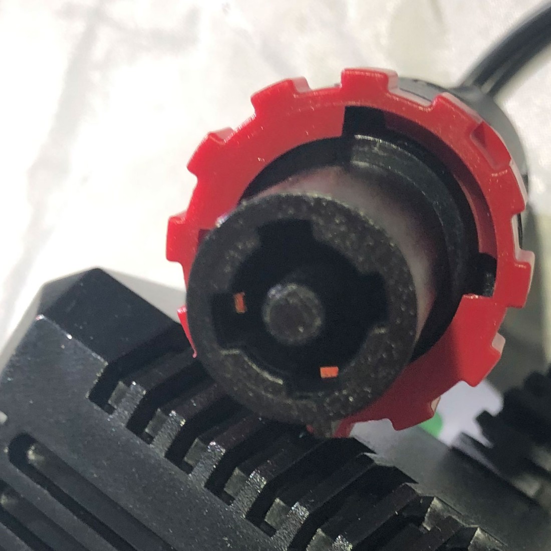 Oxford Mermaid Charger Pre March 2003 with cliff Plug