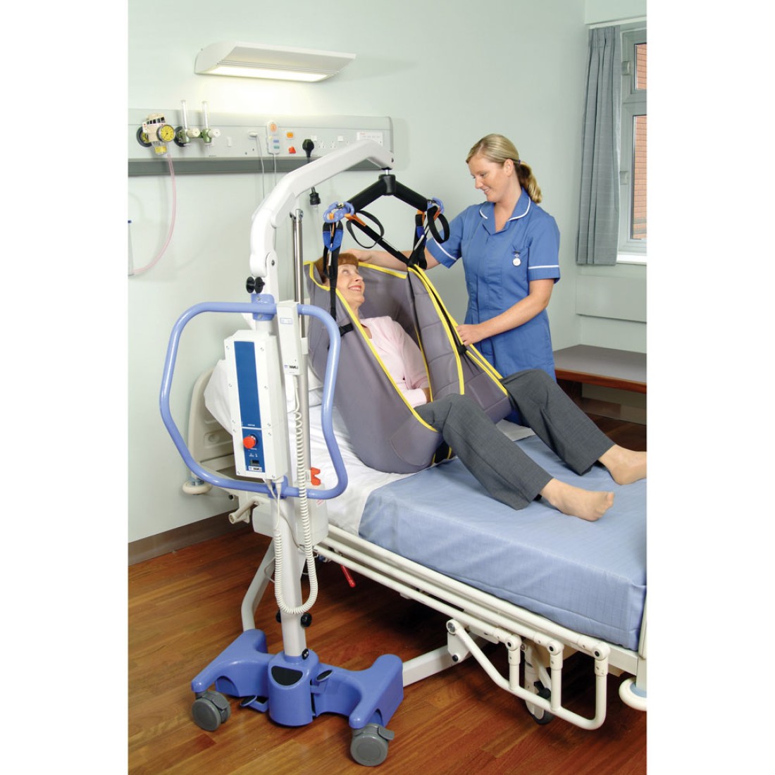 Oxford Advance Hoist | Folding Mobile Patient Hoist